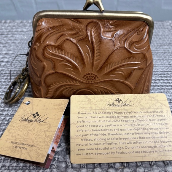 Patricia Nash | Bags | Patricia Nash Biscuit Large Borse Coin Purse ...